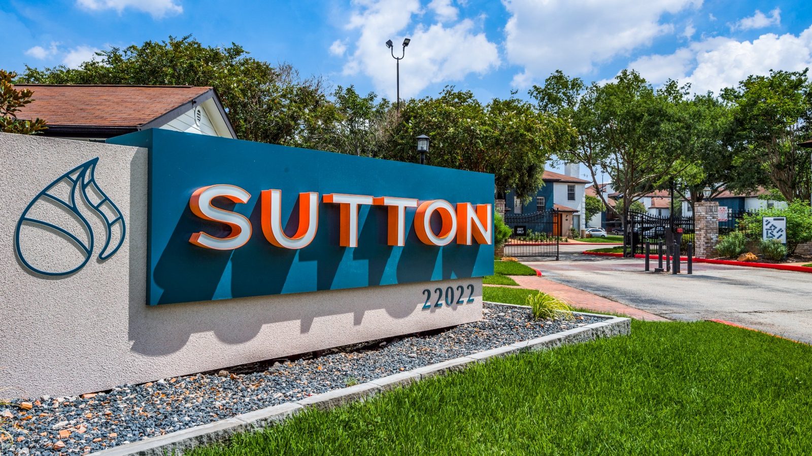 Photo Gallery of The Sutton Affordable Apartments in Katy, TX